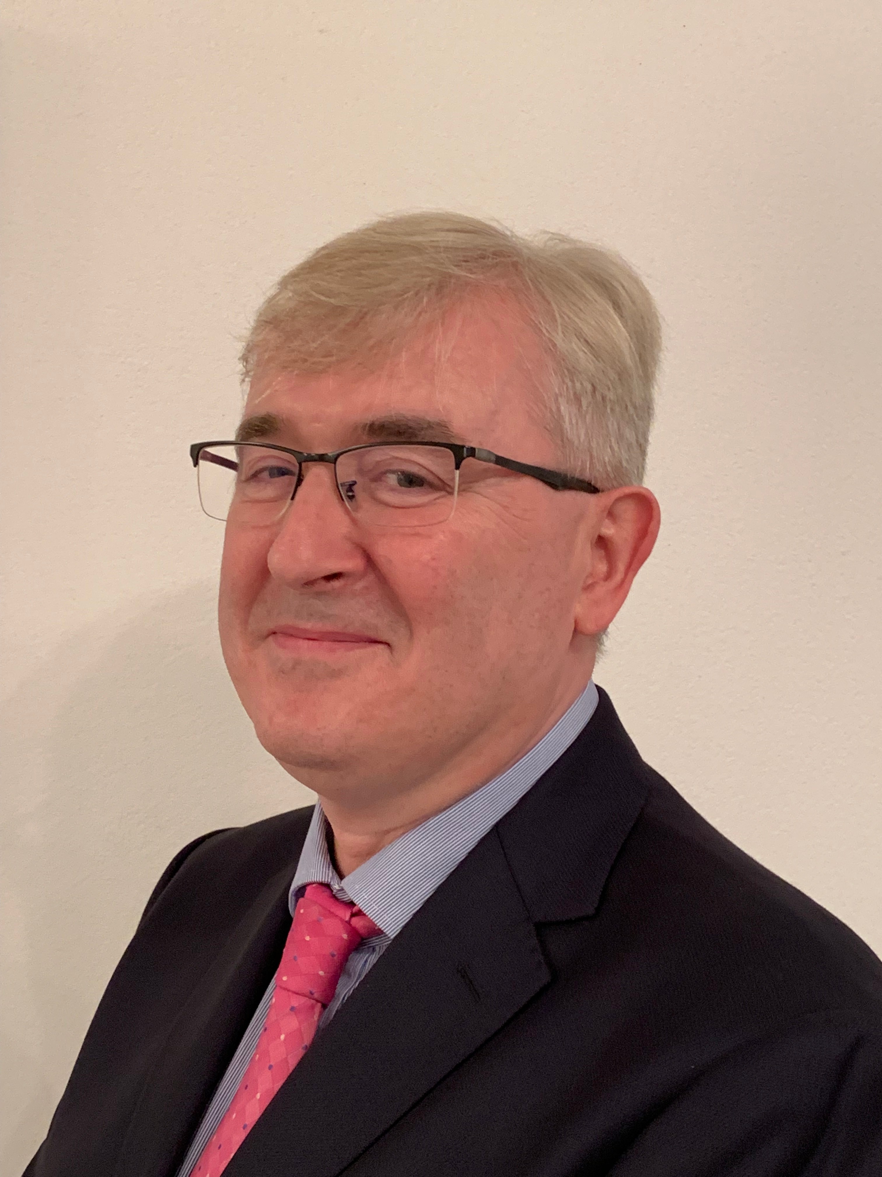 Repubblica e Cantone Ticino - Riorganizzazione del settore esecutivo e ...